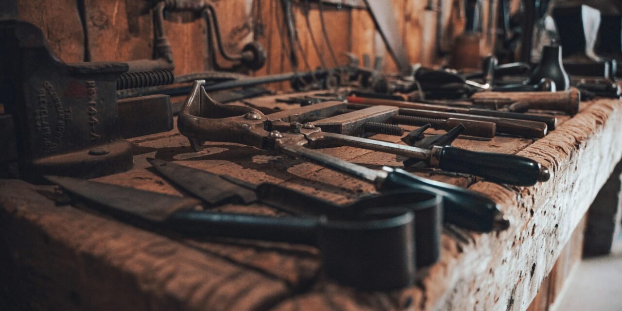 Top 7 Essential Woodworking Tools for Your Next DIY Project